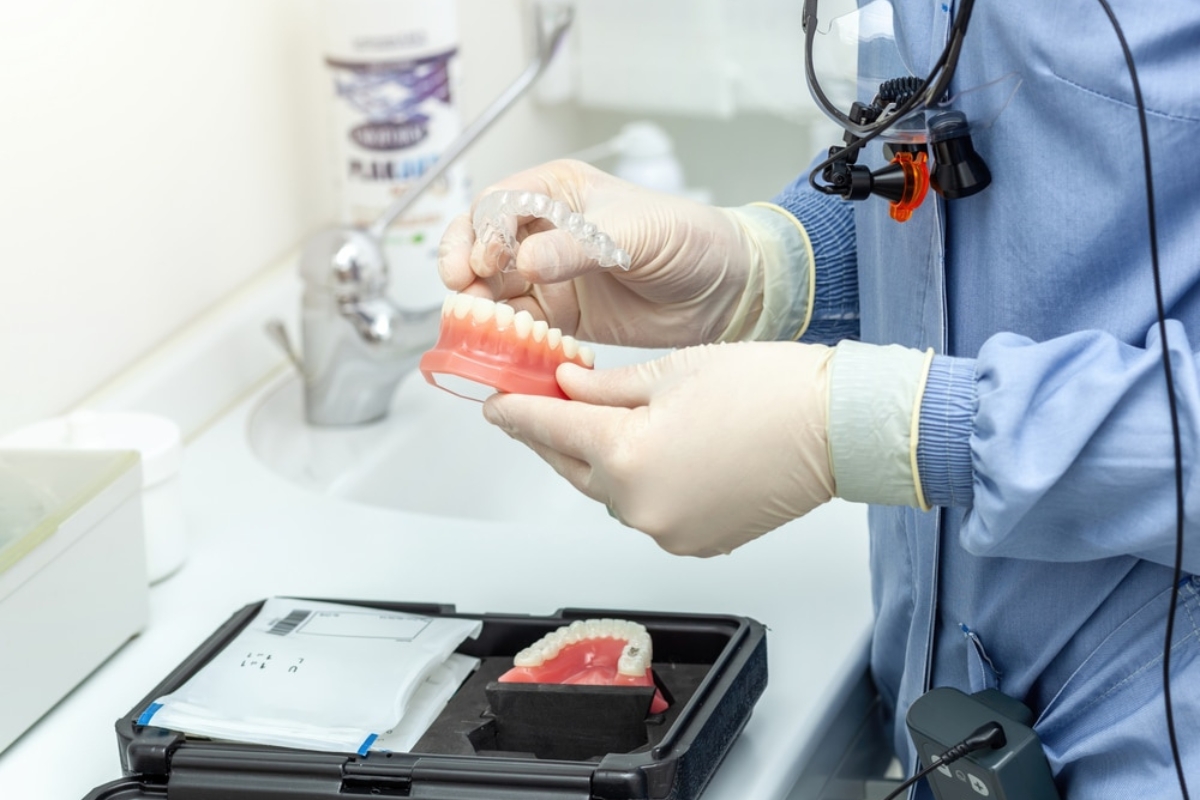 Maintaining Clear Aligners With Orthodontic Care